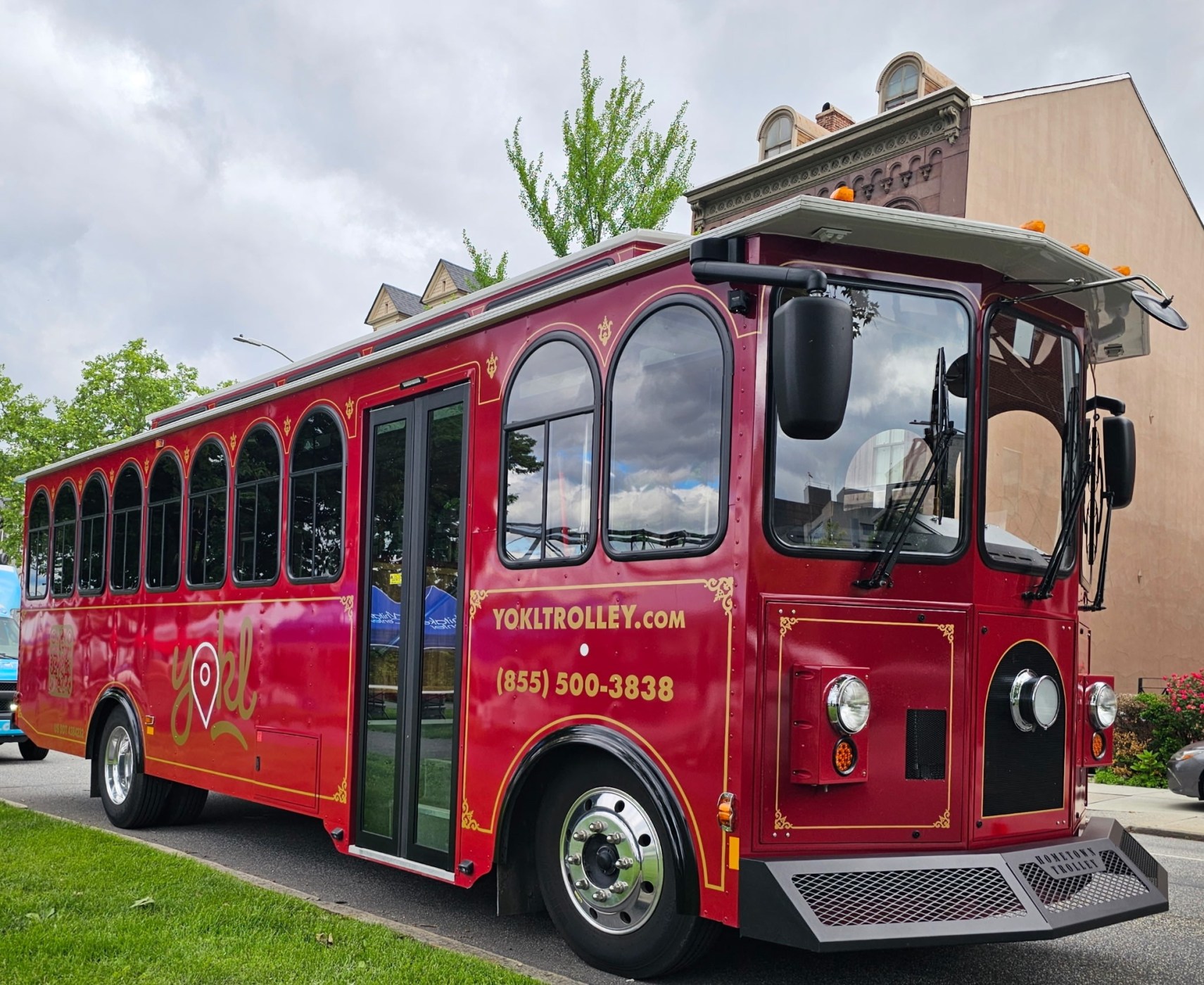 Hershey Trolley Crawl | Yokl